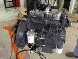 UpRight AB46RT 4WD Engine